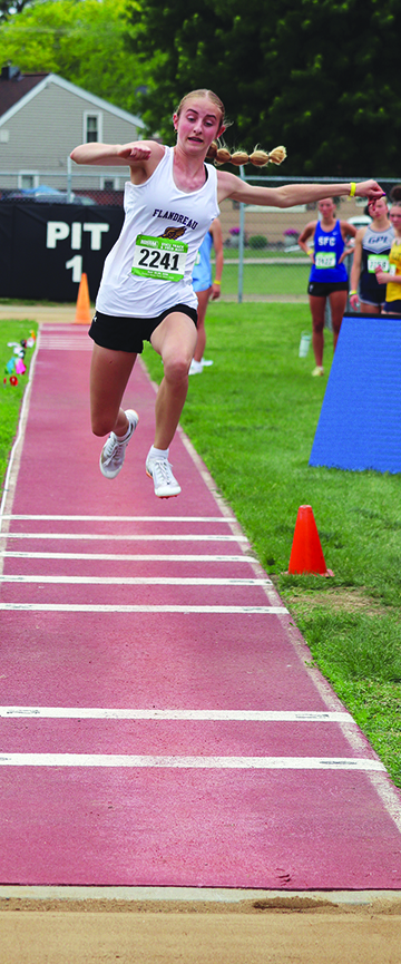Flier girls seventh in Class A State T&F meet – Moody County Enterprise